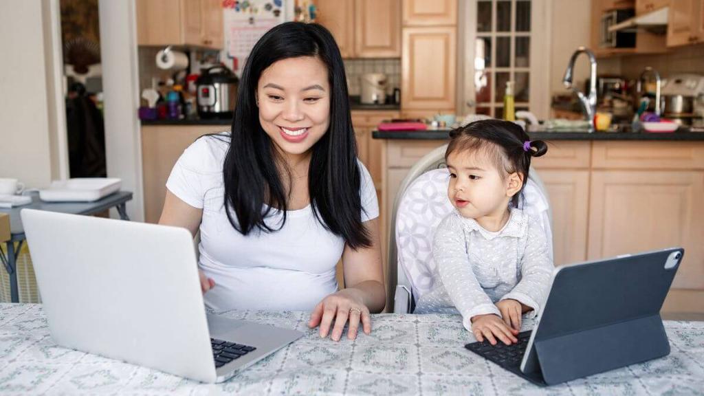 How to Work from Home with a Baby: 7 Tips | Peanut