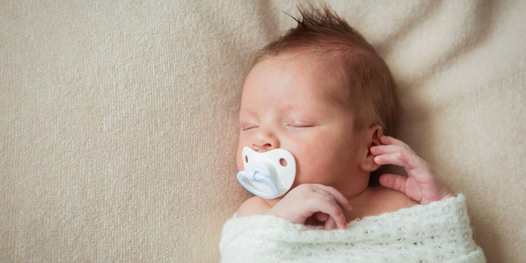 What is the Best Pacifier for a Newborn? | Peanut